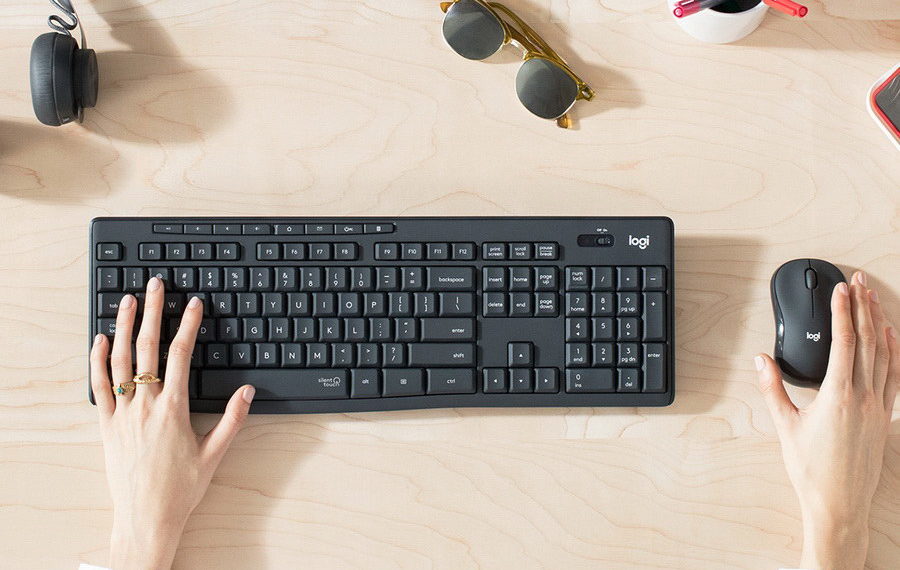Logitech MK295 Silent Wireless Combo | Pemmzchannel