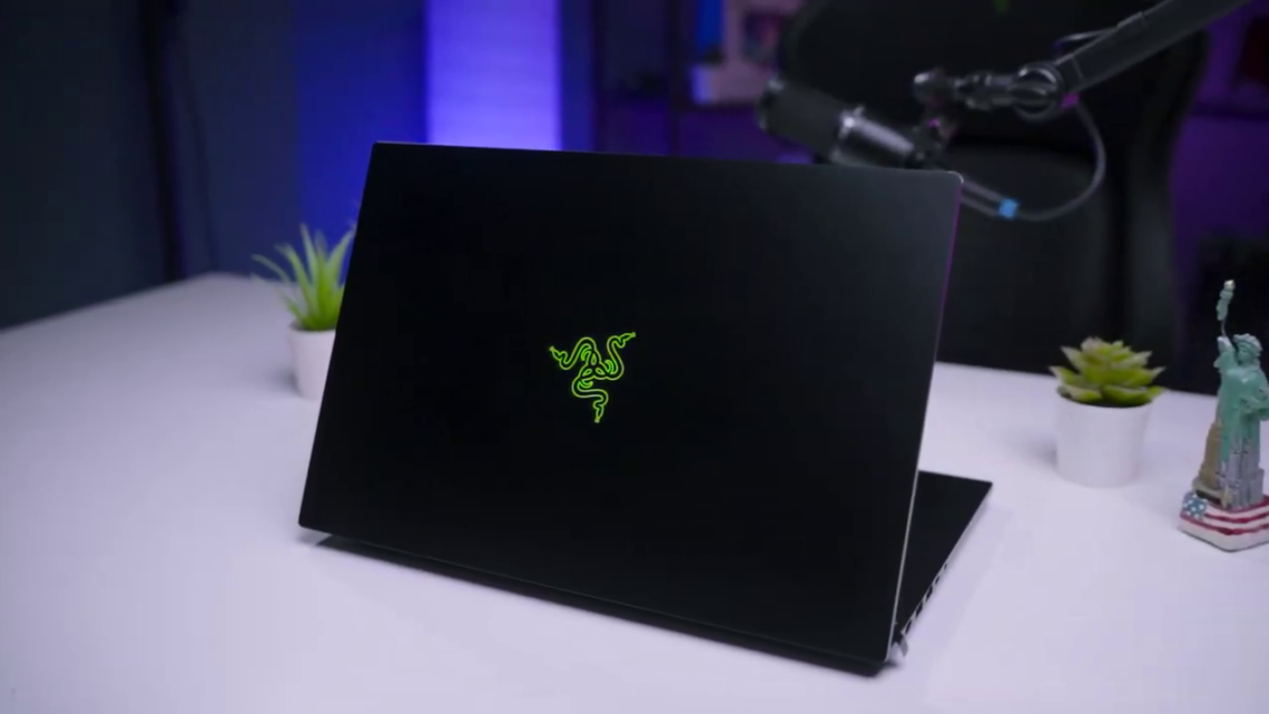 Review Razer Blade 15 2023 | Laptop Gaming 15 Inch Terbaik! | Pemmzchannel
